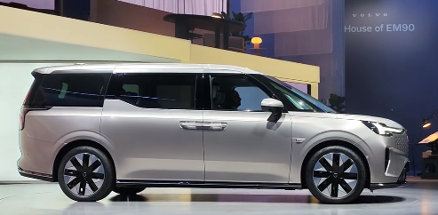 沃尔沃首款纯电MPV EM90发布：基于SEA浩瀚平台打造，车长超5.2米_金纳莱网